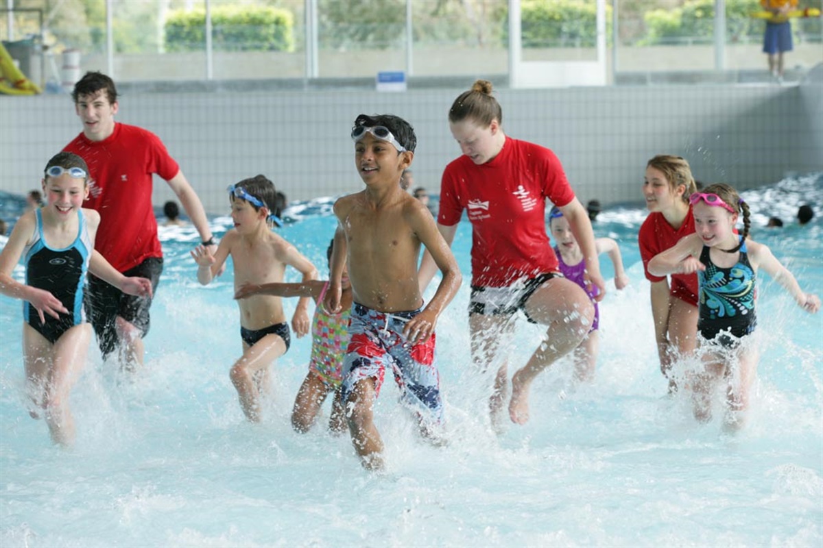 Kids Swimming Pool Party How To Throw An Easy And Fun Toddler Pool